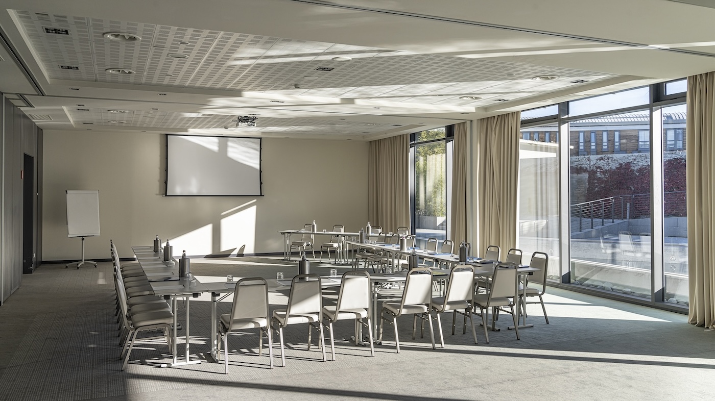 Design Architecture - Move Hotels